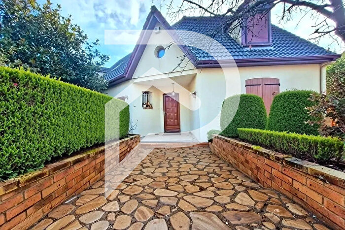 Maison à vendre - LIsle-Adam - 8 pièces - 5 chambres