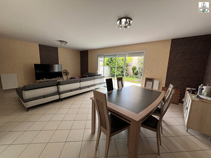 Maison à vendre - Chalon-sur-Saône, Saint-Jean des Vignes - 5 pièces - 4 chambres