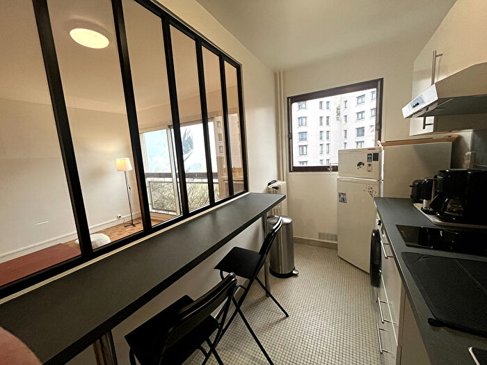 Appartement à louer - Paris e , Emeriau, Zola - 2 pièces - 1 chambre