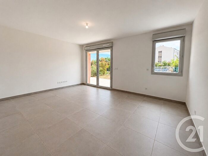 Bormes-les-Mimosas, Centre-ville, Le Pin : Appartement 3 pièces à vendre