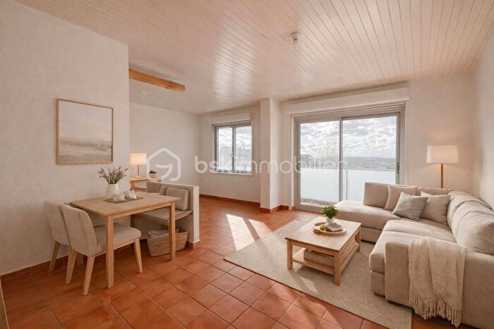 Appartement à vendre - Fresnes, Centre-ville - 3 pièces - 3 chambres