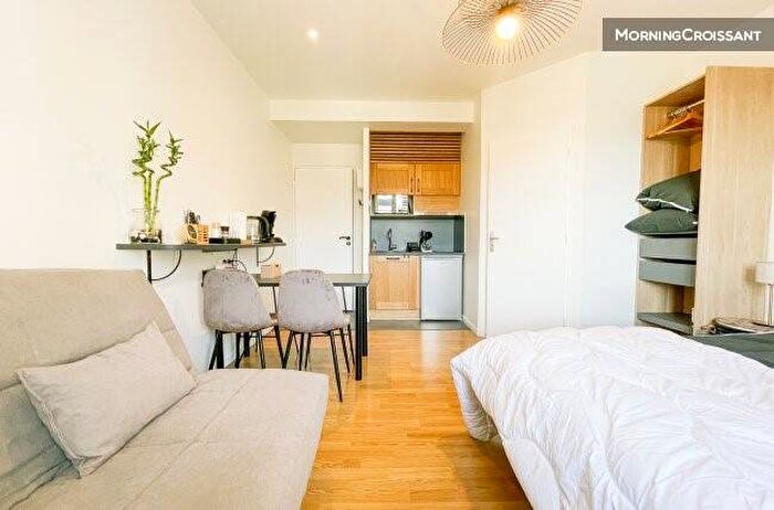 Appartement à louer - Nord Est, Saint-Martin-le-Vinoux - 1 pièce