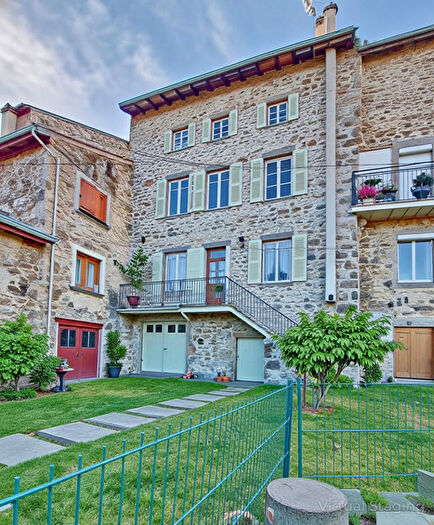 Maison à vendre - Saint-Jean-Soleymieux - 8 pièces - 6 chambres