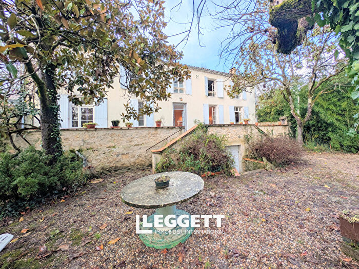 Maison à vendre - Vianne - 10 pièces - 5 chambres