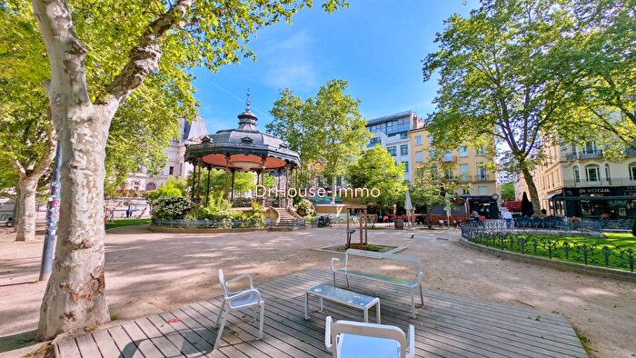 Appartement 5 pièces à Saint-Étienne, Centre-ville, Peuple, Chavanelle, à vendre