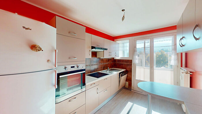 Appartement à vendre - Le Chambon-Feugerolles, Centre-ville, Gare - 4 pièces - 3 chambres