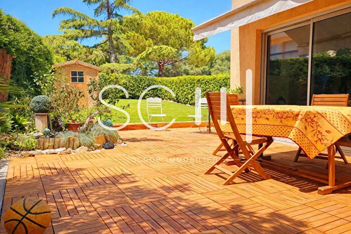 Appartement à vendre - Antibes, Rabiac, Carriat, Les Semboules, Les Brusquets - 3 pièces - 2 chambres