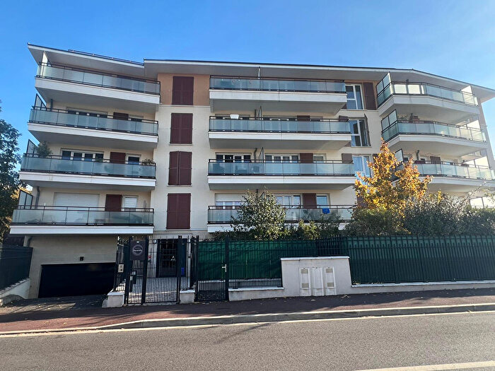 Appartement à louer - Chatou, Ouest - 3 pièces - 2 chambres