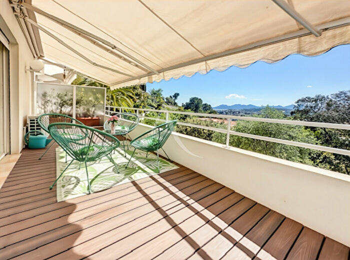 Appartement à vendre - Le Cannet, Haut Cannet - 4 pièces - 3 chambres