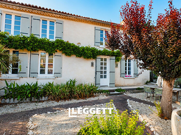 Saint-Pierre-de-Juillers - Maison 10 pièces à vendre