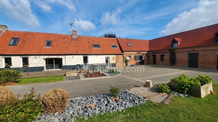 Maison à vendre - Lattre-Saint-Quentin - 13 pièces - 5 chambres