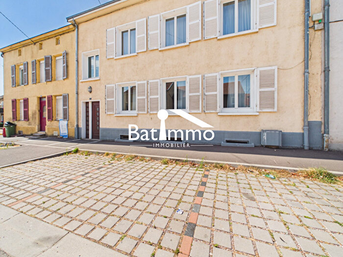 Corny-sur-Moselle : Maison 8 pièces à vendre