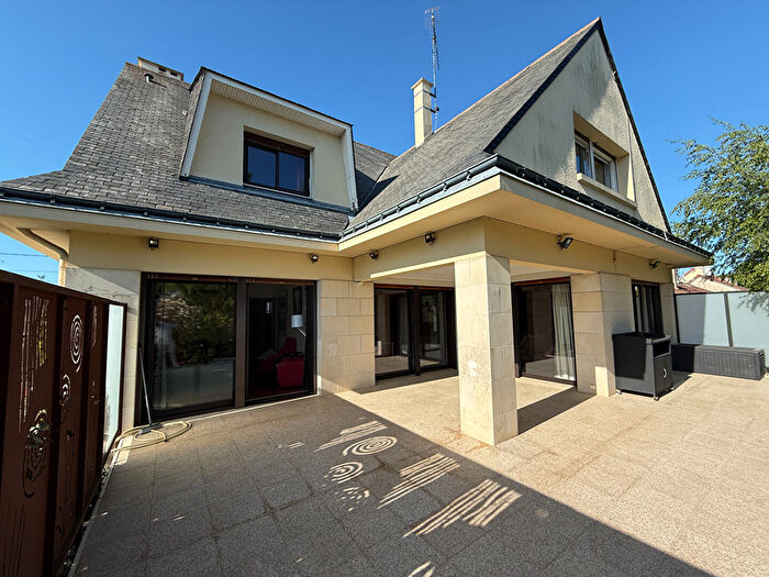 Rambouillet, Saint-Hubert, Louvière - Maison 8 pièces à vendre
