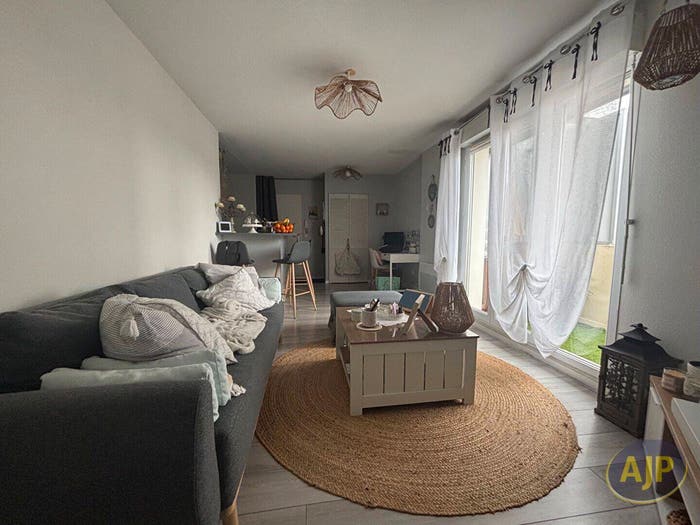 Montaudon, Libourne : Appartement 3 pièces à louer