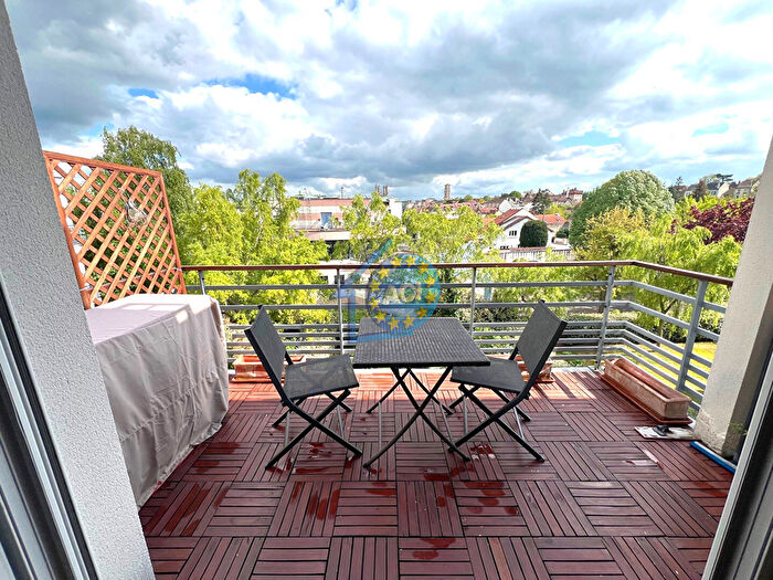 Appartement à vendre - Mantes-la-Jolie, Centre-ville - 3 pièces - 2 chambres