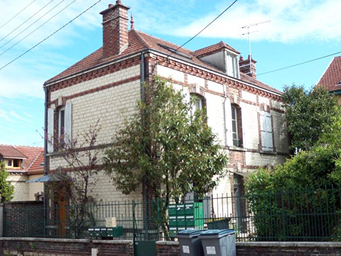 Appartement à louer - Troyes, Jules Guesde - 1 pièce