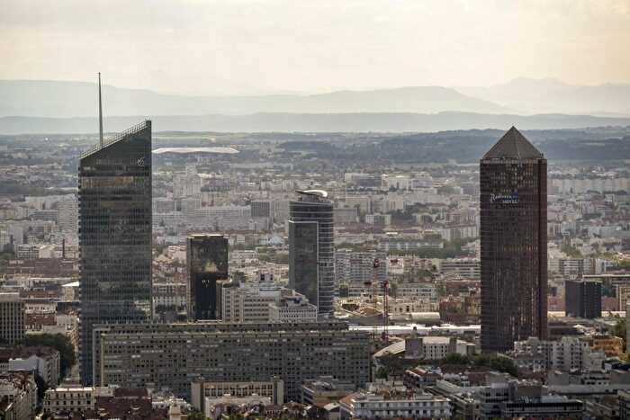 Appartement à vendre - Lyon e , Voltaire, Part Dieu - 3 pièces - 2 chambres