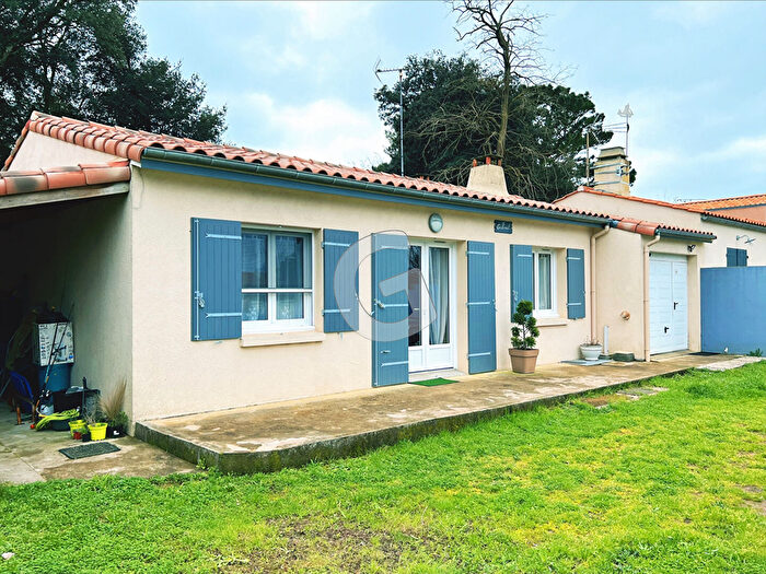 Maisons à vendre et appartements à louer - 1