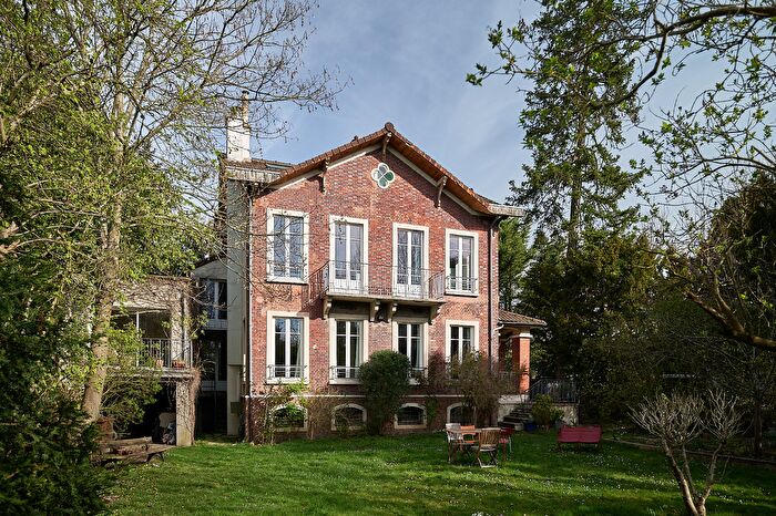 Maison à vendre - Saint-Cloud, Pasteur, Magenta - 10 pièces - 7 chambres