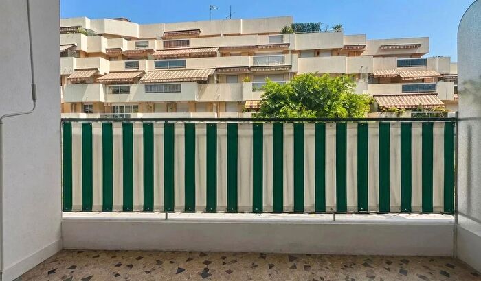 Nice, Chambrun : Appartement 3 pièces à vendre