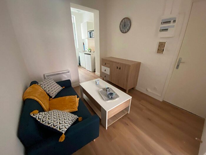 Appartement à louer - Amiens - 2 pièces - 1 chambre