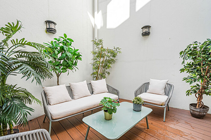 Maison à vendre - Montreuil, Solidarité, Carnot - 7 pièces - 4 chambres