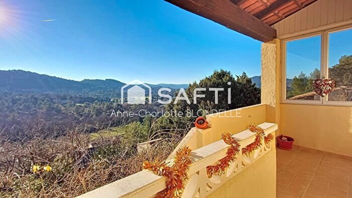 Maison à vendre - Le Val - 5 pièces - 4 chambres