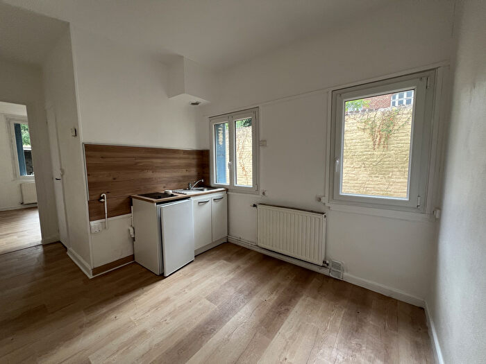 Appartement à louer - Amiens, Henriville - 2 pièces - 1 chambre