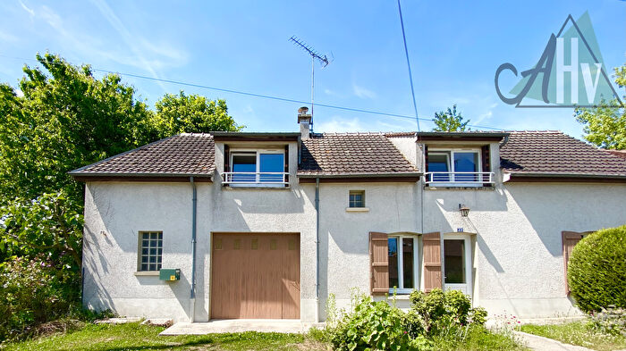Maison 5 pièces à Louan-Villegruis-Fontaine, à vendre