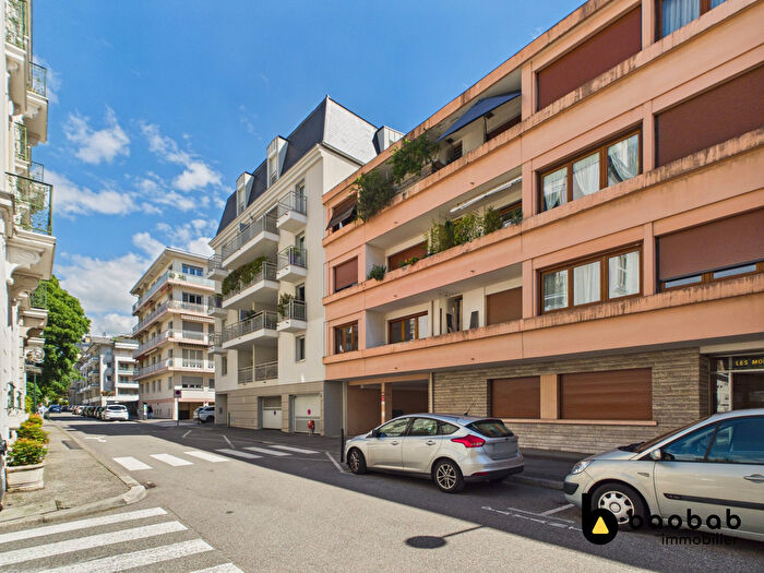 Aix-les-Bains, Centre-ville : Appartement 4 pièces à vendre