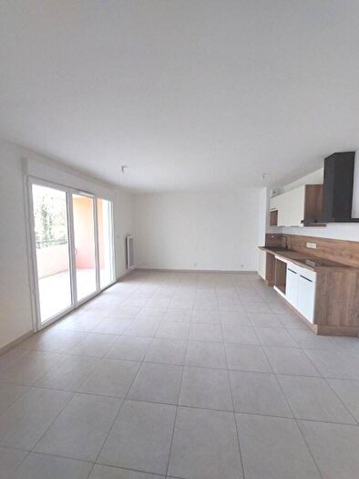 Appartement à louer - Est, Cogolin - 3 pièces - 2 chambres