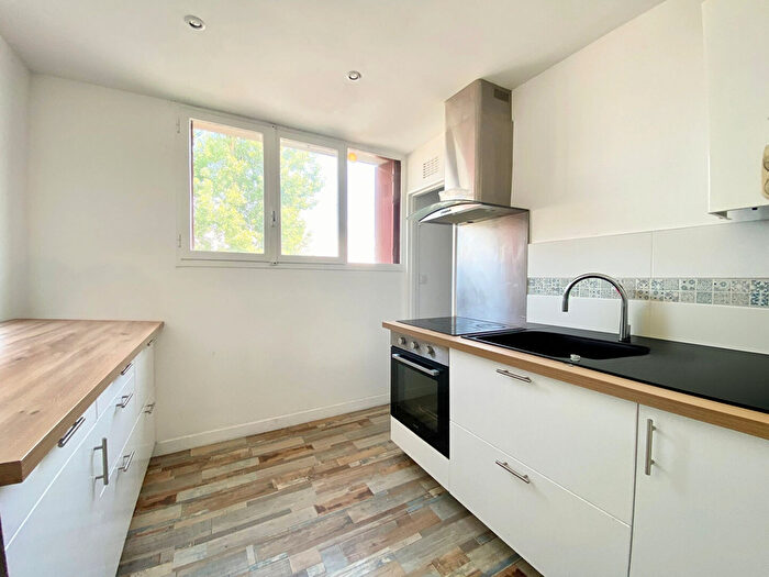Appartement 4 pièces à Joué-lès-Tours, Centre-ville, à louer