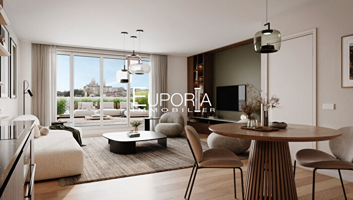 Appartement à vendre - Paris e , Montmartre, Sacré Coeur, Abbesses - 5 pièces - 4 chambres