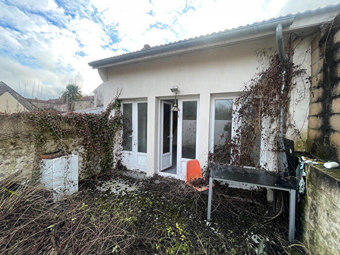 Appartement à vendre - Étampes, Saint-Pierre - 2 pièces - 1 chambre