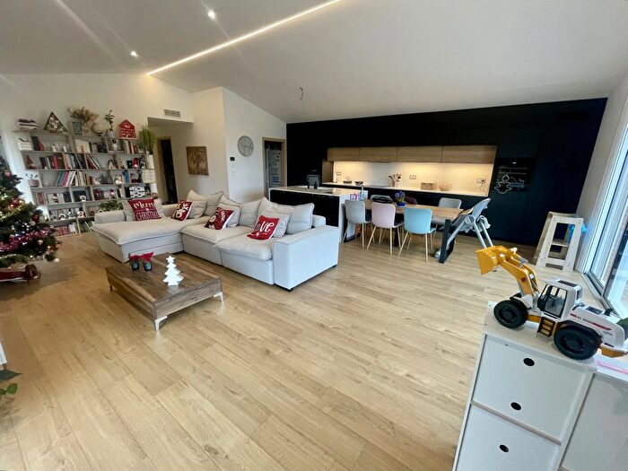 Maison à vendre - Ponteilla - 4 pièces - 3 chambres