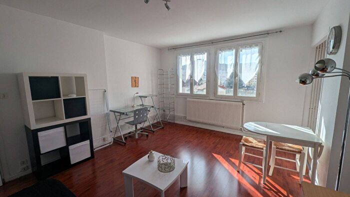 Appartement à louer - A Duclos, Clermont-Ferrand - 1 pièce