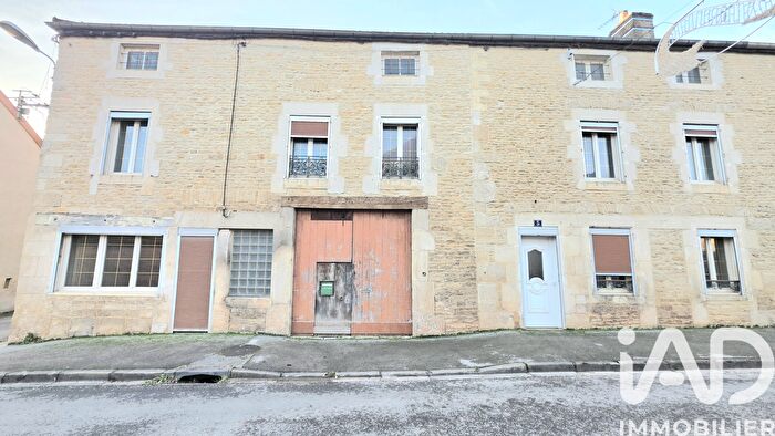 Maison à vendre - Châteauvillain - 10 pièces - 3 chambres
