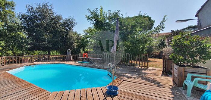 Maison à vendre - Montblanc - 8 pièces - 6 chambres