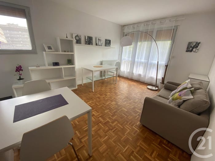 Appartement 1 pièce à louer à Cergy, Grand Centre