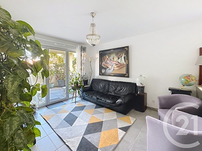 Appartement à vendre - Vallauris, Le Val dOr, Fournas, Ferratone - 3 pièces - 2 chambres