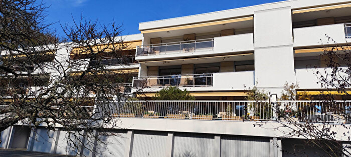 Appartement à vendre - Charbonnières-les-Bains - 4 pièces - 3 chambres