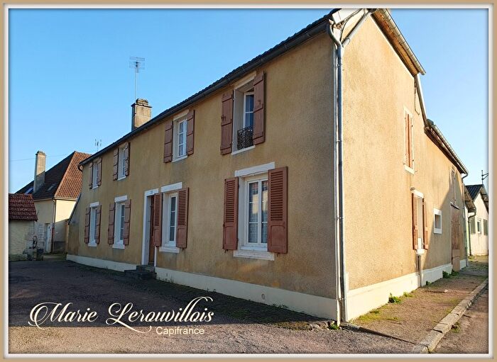 Maison à vendre - Chaource - 7 pièces - 3 chambres