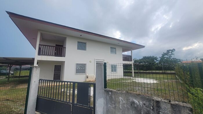 Appartement à louer - Saint-Laurent-du-Maroni - 3 pièces - 2 chambres