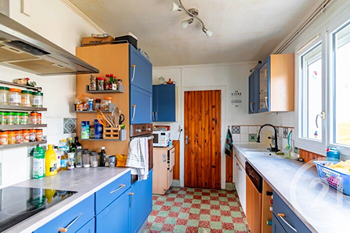 Maison à vendre - Quelaines-Saint-Gault - 5 pièces - 3 chambres