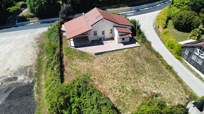 Maison à vendre - Louhans - 4 pièces - 3 chambres