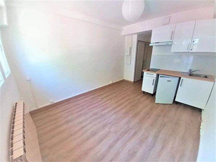 Les Platanes, Aix-en-Provence : Appartement 1 pièce à louer