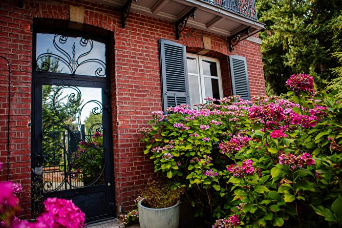 Maison 10 pièces à Eu, à vendre
