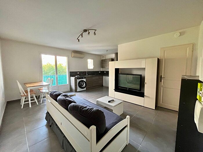 Appartement à louer - Nord, Vidauban - 2 pièces - 1 chambre