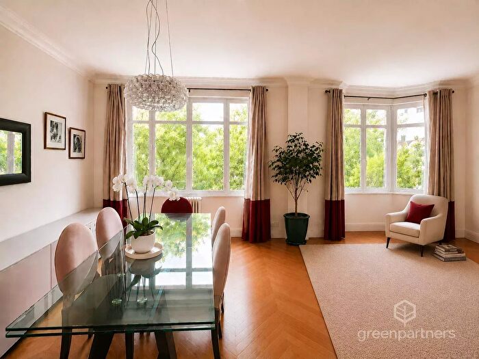 Paris 16ème : Appartement 5 pièces à vendre