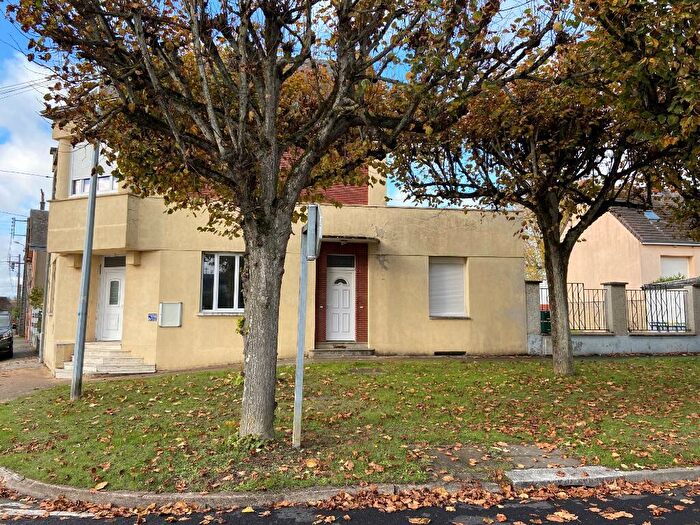 Appartement à louer - Brou - 4 pièces - 2 chambres